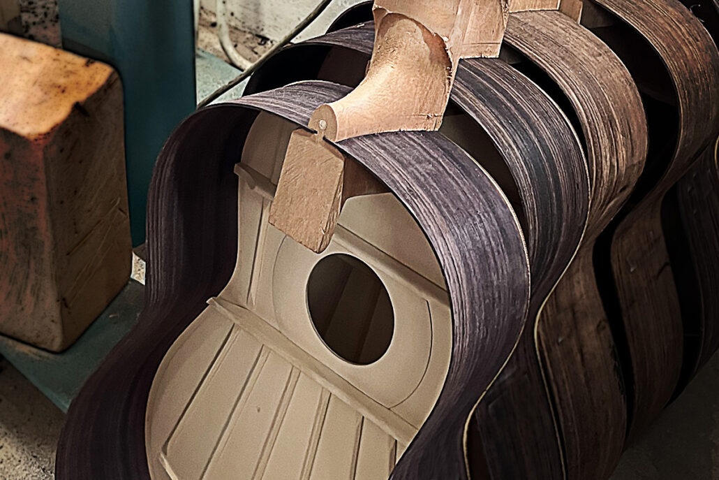 C201 - Aria Guitars - Electric, Acoustic, Classical Guitars and Bass