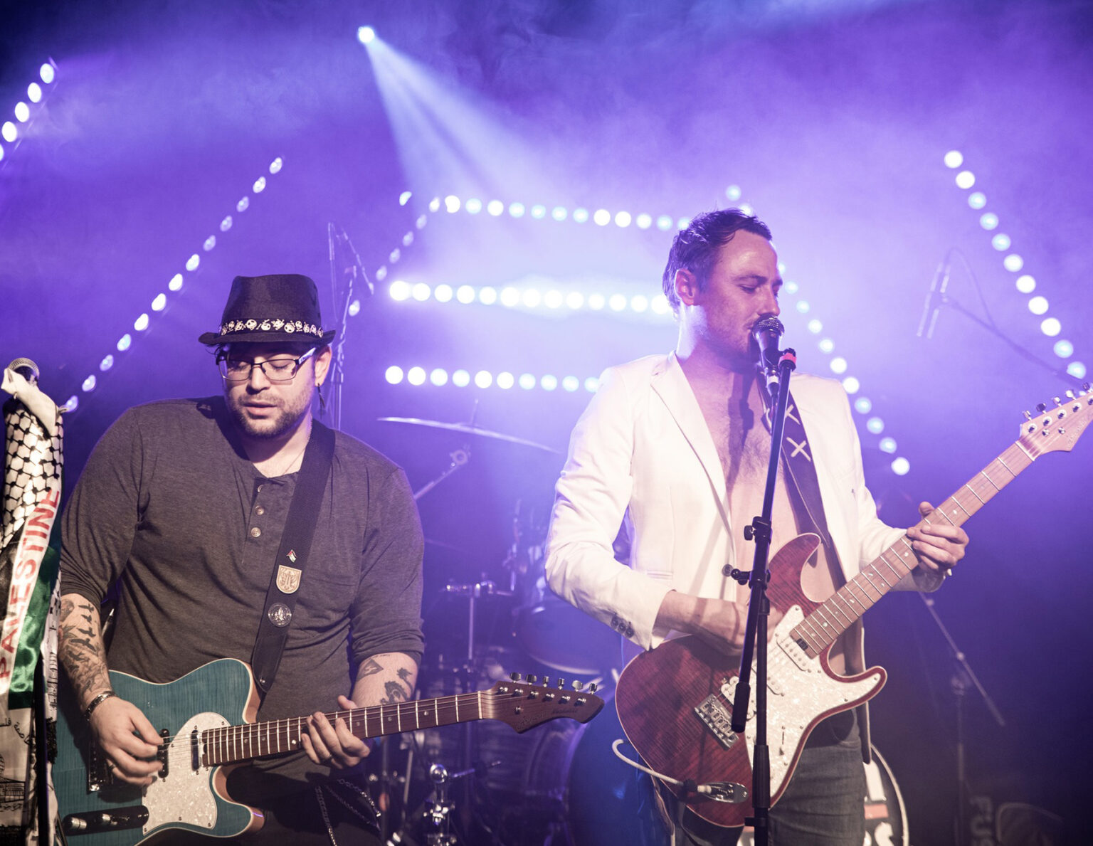 WELCOME TO ARIA FAMILY - BROKEN COLOURS - Aria Guitars - Electric ...